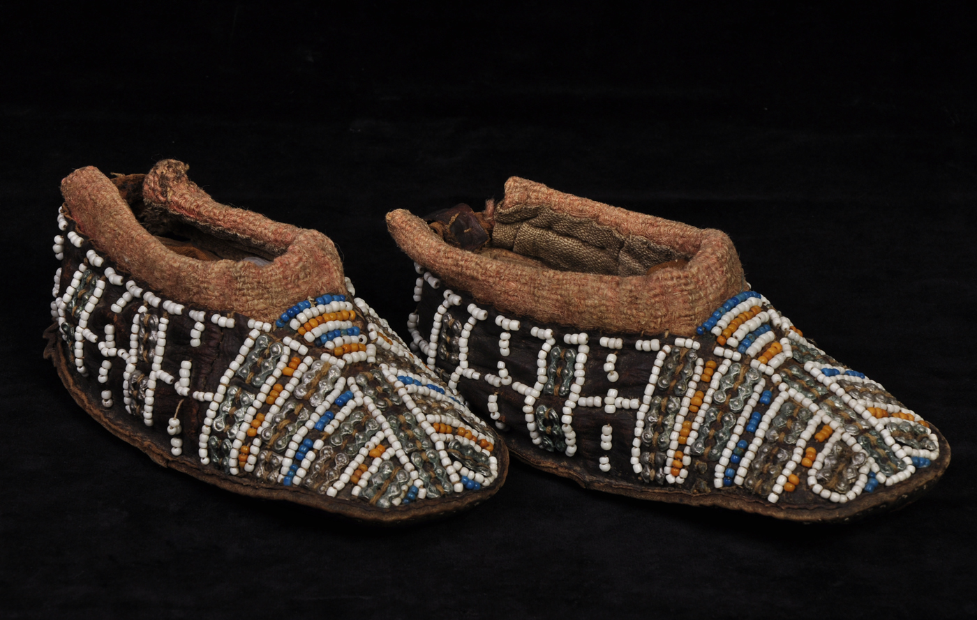 Hanti női cipő | Néprajzi Múzeum