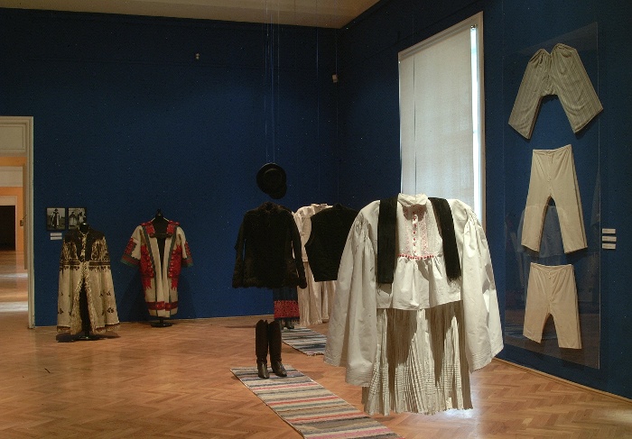 "Félre gatya, pendely" | Néprajzi Múzeum